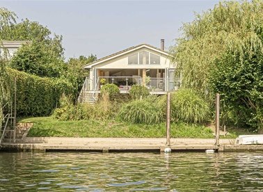 Properties for sale in River Thames